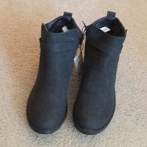 VIa Rosa | Shoes | Via Rosa Ankle Boots Nwt | Poshmark
